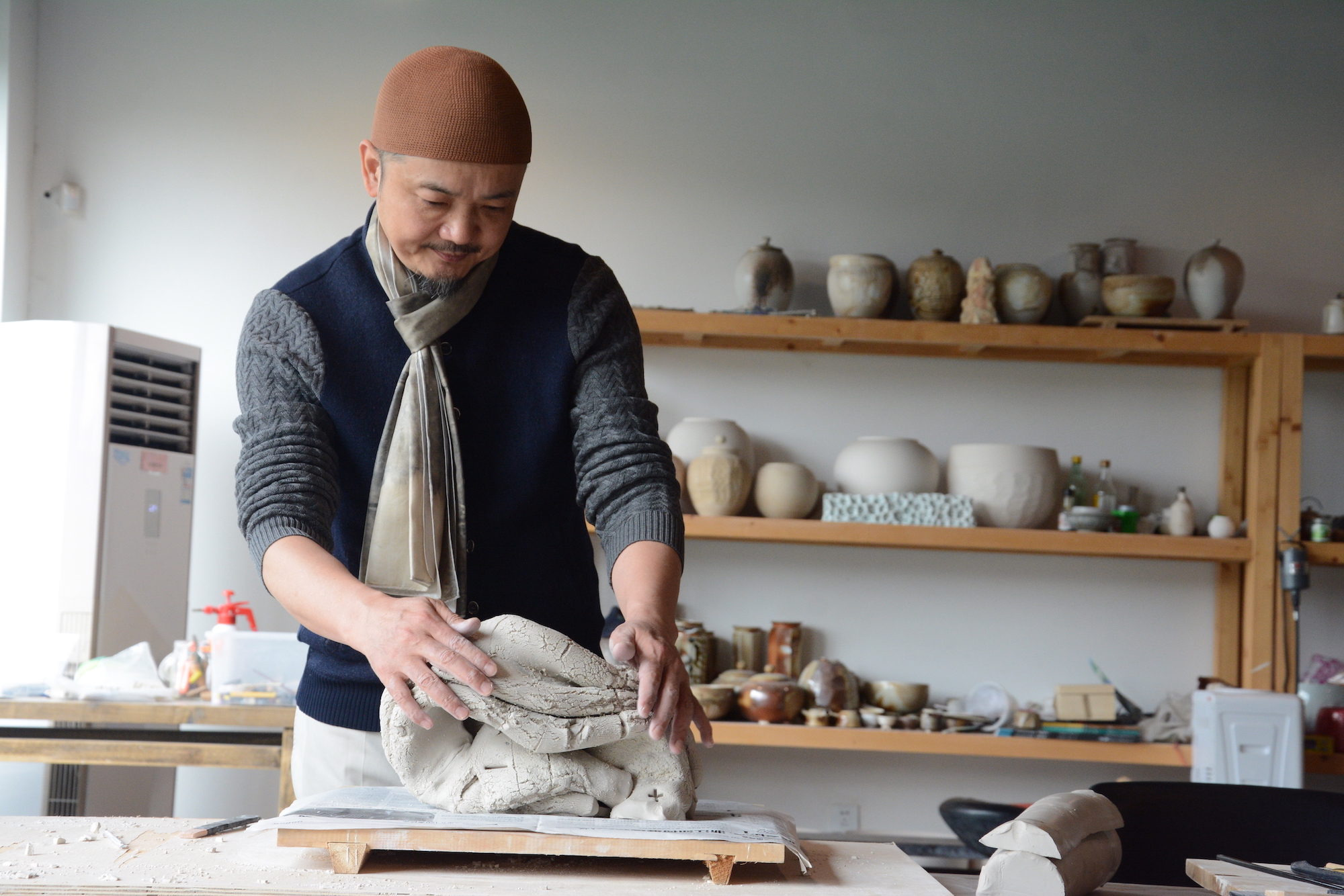 Painting our Consciences: Omar Bar – TLmagazine