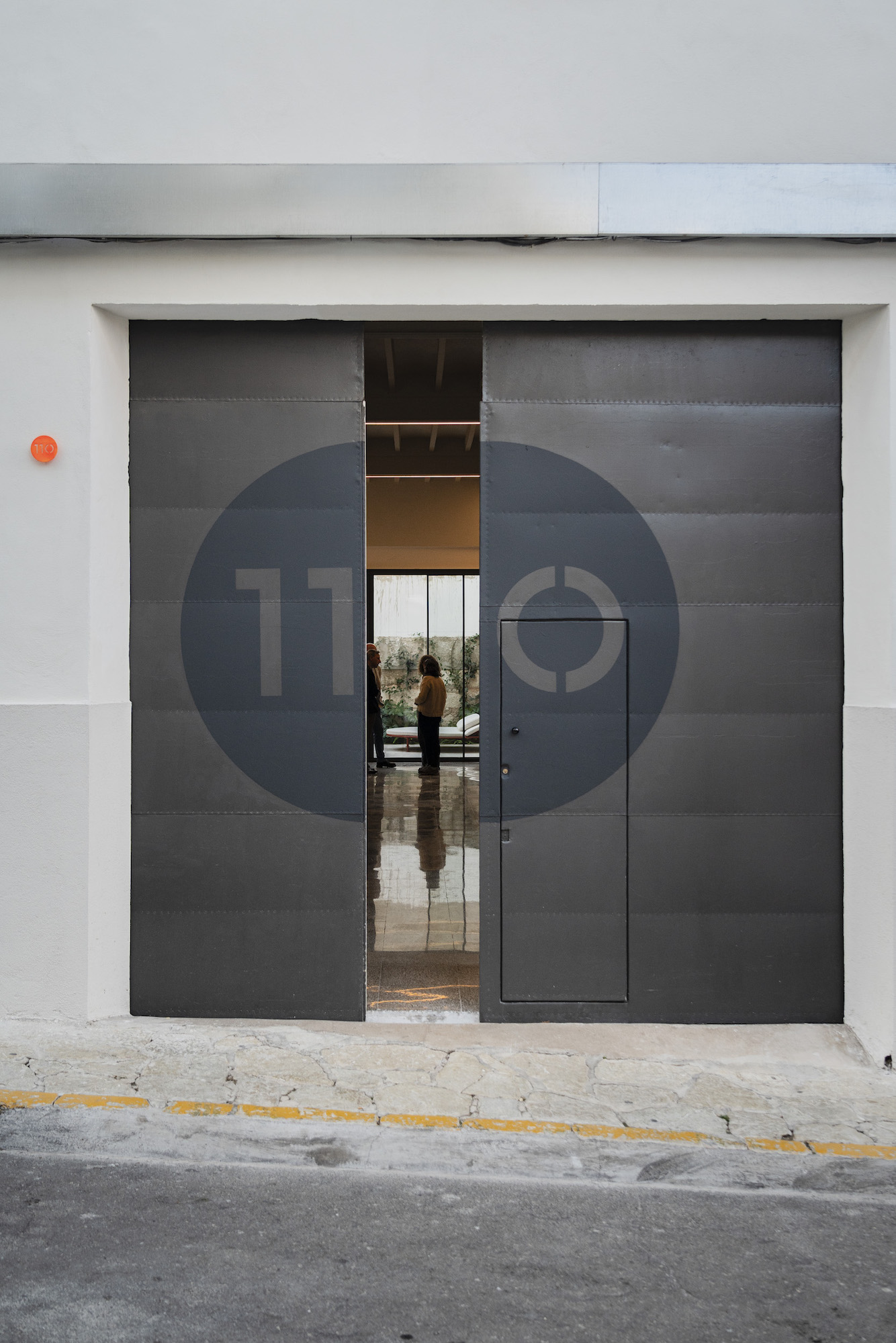 Chiara Ferrari Inaugurates 110 Mallorca – TLmagazine